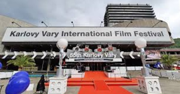 Filmfesztivál Karlovy Varyban / PRAE.HU - a művészeti portál